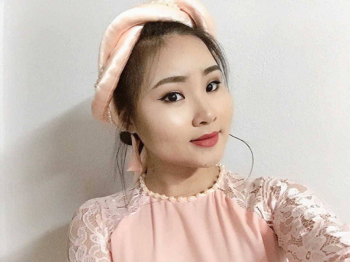 Hồ sơ online Nguyễn Hoàng Phương Trinh: Nhân viên, Nhân Viên Phục Vụ ...