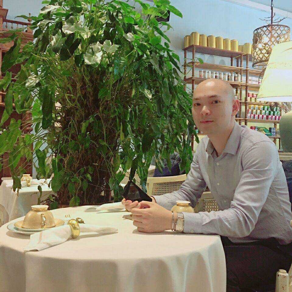 Hồ sơ online Eric Võ: Giám đốc, phó giám đốc Bộ phận/ Trưởng phòng/ Tổ ...