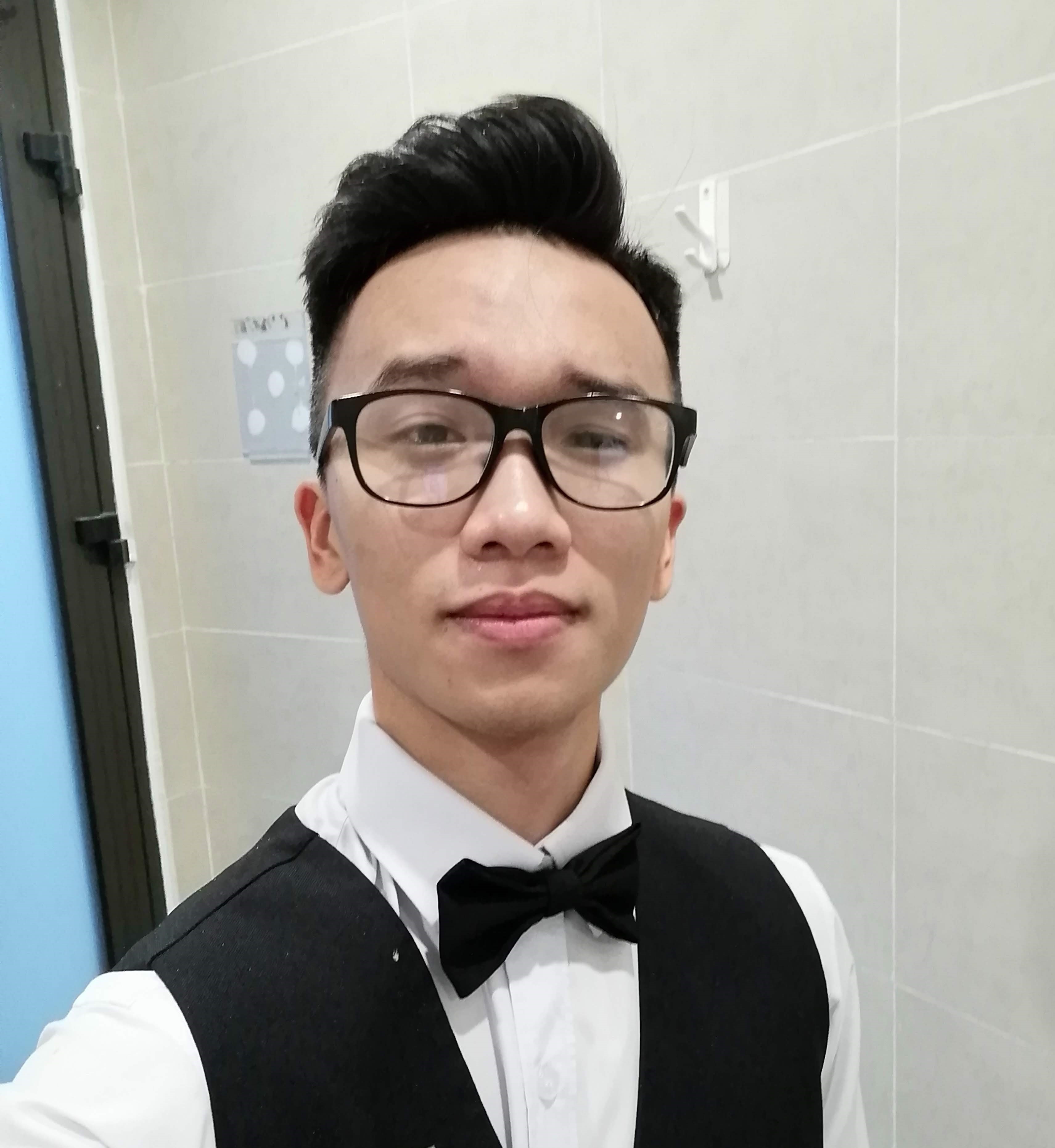 Hồ sơ online Nguyễn Minh Đạt: Nhân viên, Nguyễn Minh Đạt CV for ...