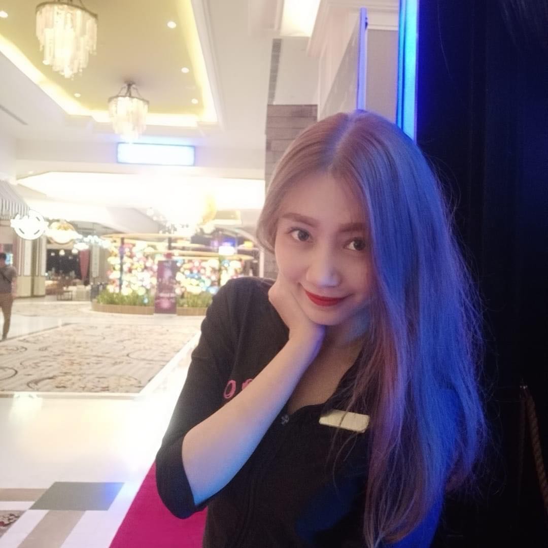 Hồ sơ online Nguyễn Trần Như Ý: Trưởng ca/ Giám sát, Play hard-work hard - Hoteljob.vn