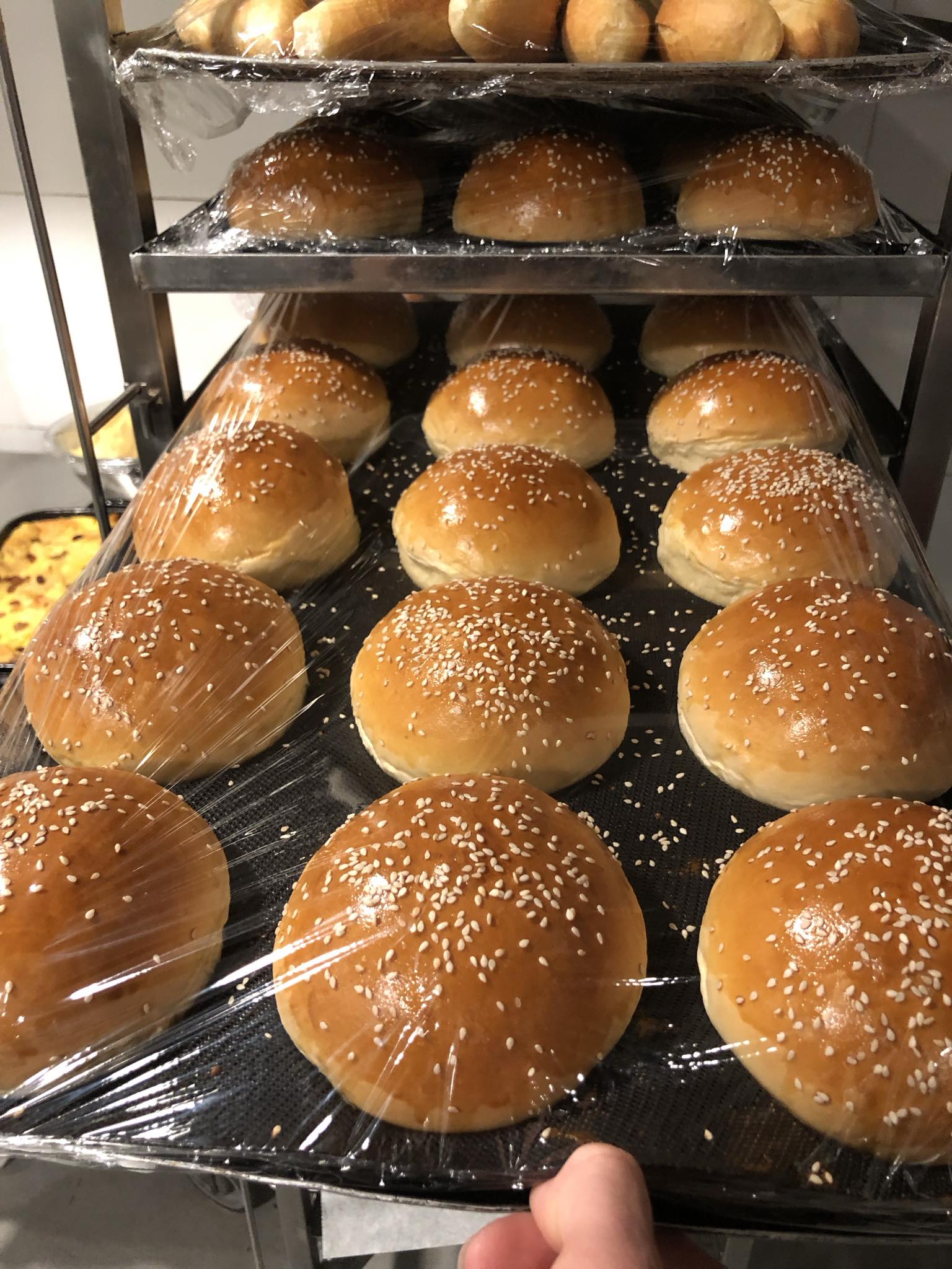 Hồ sơ online Lèng Văn Sèng: Trưởng ca/ Giám sát, Demi chef - tổ phó bếp bánh - Hoteljob.vn